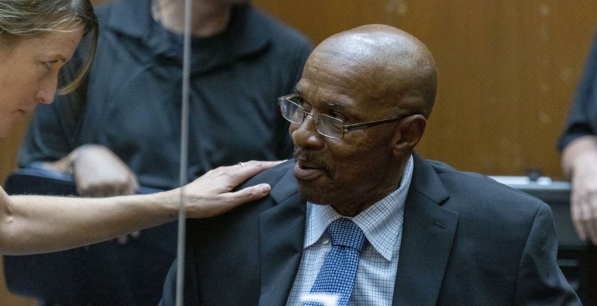 أمريكا الحمض النووي يبرئ رجلاً قضى 38 عاماً في السجن ظلماً